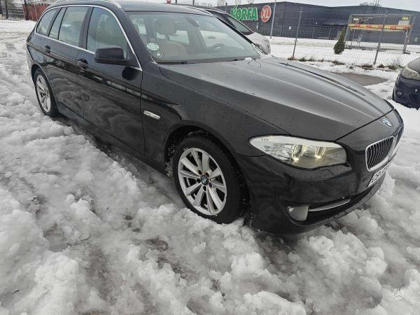 Melns BMW 520 2013 Klaipėda, ar dzinēja tilpumu 2.00 L un nobraukumu 282 tūkst. km par 5700 €, foto 6 vietnē AUTOMOTO.COM.LV
