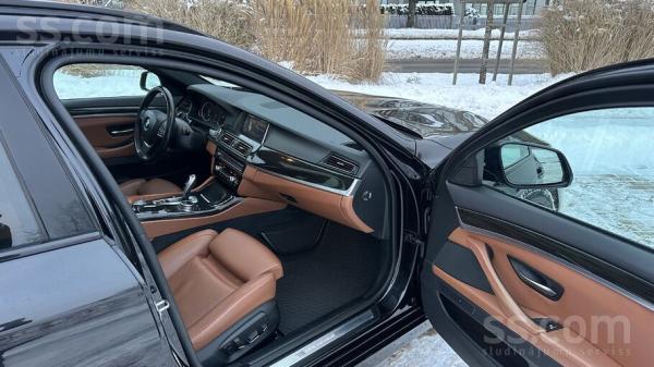 Black BMW 520 2013 in Jurmala, with an engine capacity of 2.00 L and mileage of 211 thousand km for 12800 €, photo 9 on AUTOMOTO.COM.LV