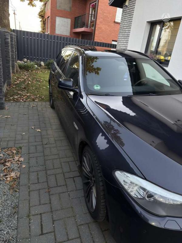 Melns BMW 520 2013 Panevēža, ar dzinēja tilpumu 2.00 L un nobraukumu 385 tūkst. km par 8150 €, foto 2 vietnē AUTOMOTO.COM.LV