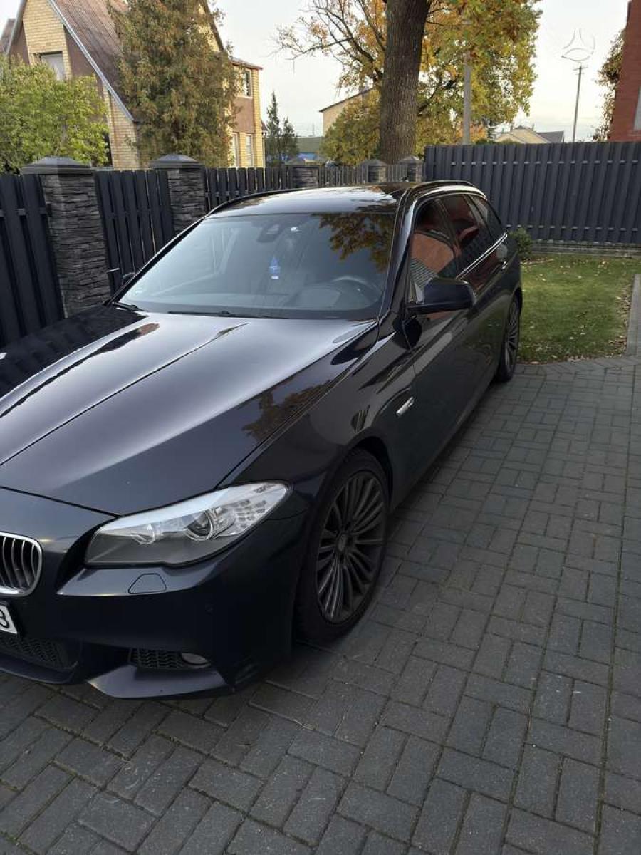 Melns BMW 520 2013 Panevēža, ar dzinēja tilpumu 2.00 L un nobraukumu 385 tūkst. km par 8150 €, foto 3 vietnē AUTOMOTO.COM.LV