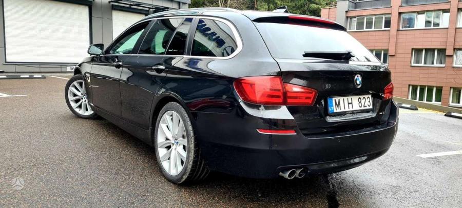 Melns BMW 520 2013 Viļņa, ar dzinēja tilpumu 2.00 L un nobraukumu 210 tūkst. km par 8000 €, foto 4 vietnē AUTOMOTO.COM.LV
