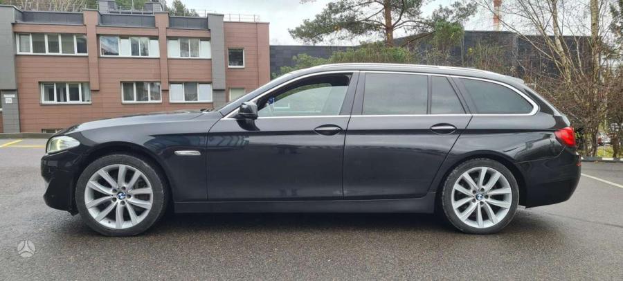 Melns BMW 520 2013 Viļņa, ar dzinēja tilpumu 2.00 L un nobraukumu 210 tūkst. km par 8000 €, foto 6 vietnē AUTOMOTO.COM.LV