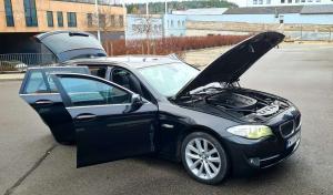 Melns BMW 520 2013 Viļņa, ar dzinēja tilpumu 2.00 L un nobraukumu 210 tūkst. km par 8000 €, foto 25 vietnē AUTOMOTO.COM.LV