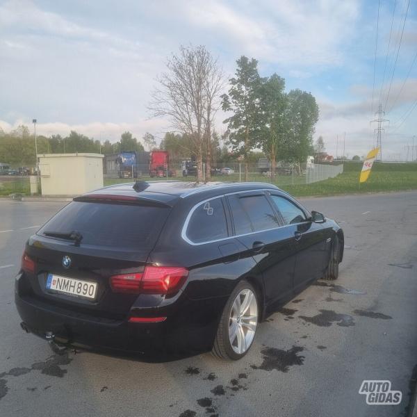 Black BMW 520 2013 in Siauliai, with an engine capacity of 2.00 L and mileage of 278 thousand km for 8650 €, photo 3 on AUTOMOTO.COM.LV