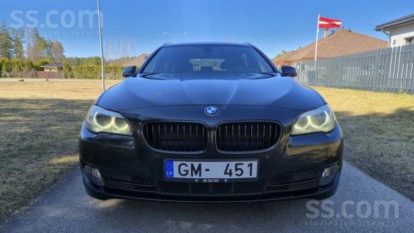 Melns BMW 520 2013 Rīga, ar dzinēja tilpumu 2.00 L un nobraukumu 254 tūkst. km par 9900 €, foto 2 vietnē AUTOMOTO.COM.LV