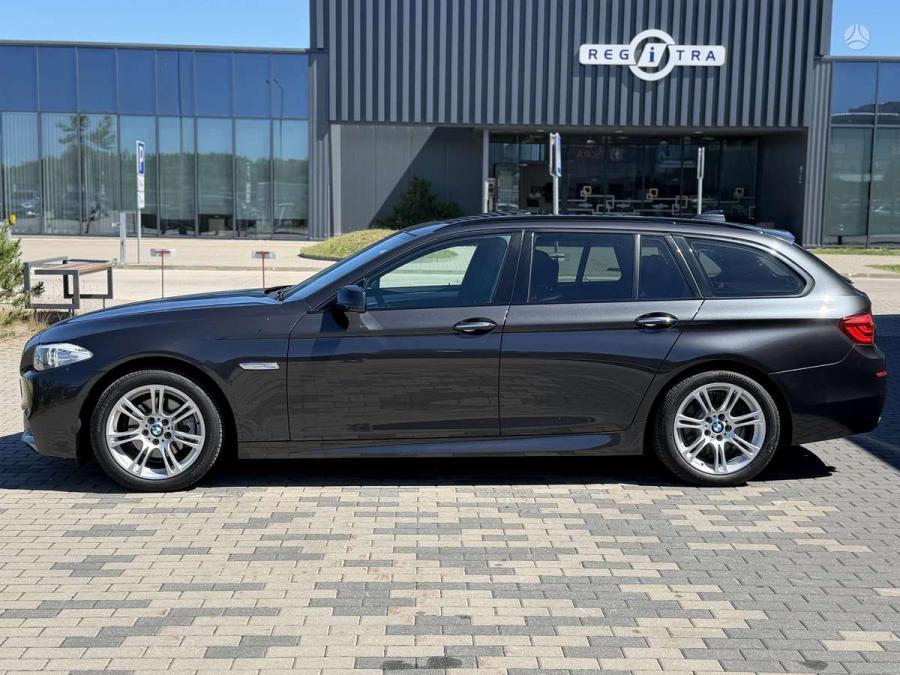 Melns BMW 520 2013 Šauļi, ar dzinēja tilpumu 2.00 L un nobraukumu 299 tūkst. km par 9500 €, foto 6 vietnē AUTOMOTO.COM.LV