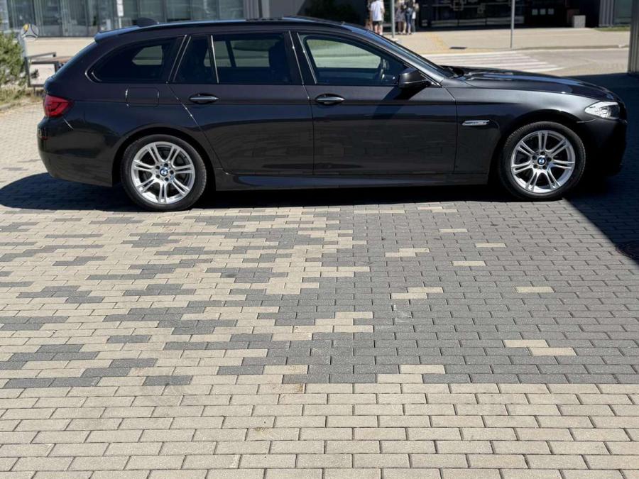 Melns BMW 520 2013 Šauļi, ar dzinēja tilpumu 2.00 L un nobraukumu 299 tūkst. km par 9500 €, foto 7 vietnē AUTOMOTO.COM.LV
