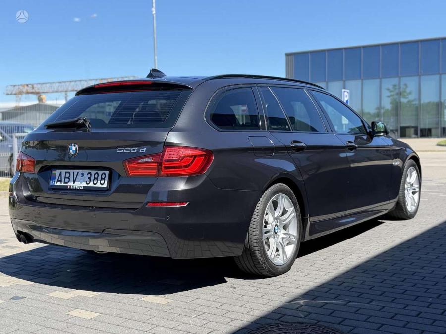 Melns BMW 520 2013 Šauļi, ar dzinēja tilpumu 2.00 L un nobraukumu 299 tūkst. km par 9500 €, foto 10 vietnē AUTOMOTO.COM.LV
