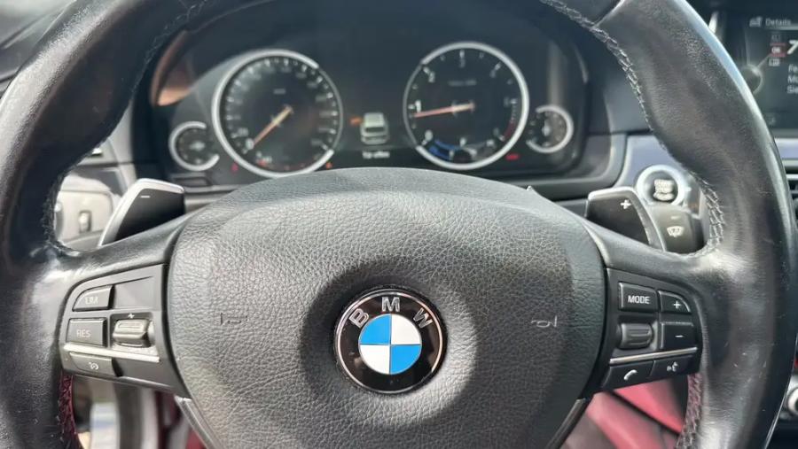 Black BMW 520 2013 in Daugavpils, with an engine capacity of 2.00 L and mileage of 282 thousand km for 9995 €, photo 16 on AUTOMOTO.COM.LV