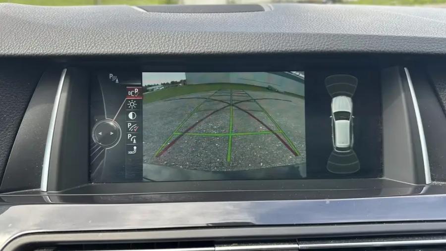 Black BMW 520 2013 in Daugavpils, with an engine capacity of 2.00 L and mileage of 282 thousand km for 9995 €, photo 17 on AUTOMOTO.COM.LV