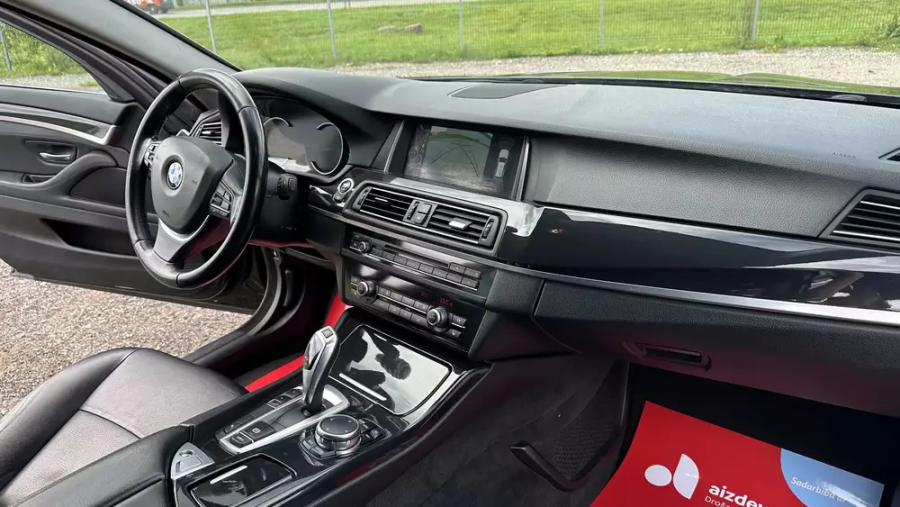 Black BMW 520 2013 in Daugavpils, with an engine capacity of 2.00 L and mileage of 282 thousand km for 9995 €, photo 24 on AUTOMOTO.COM.LV