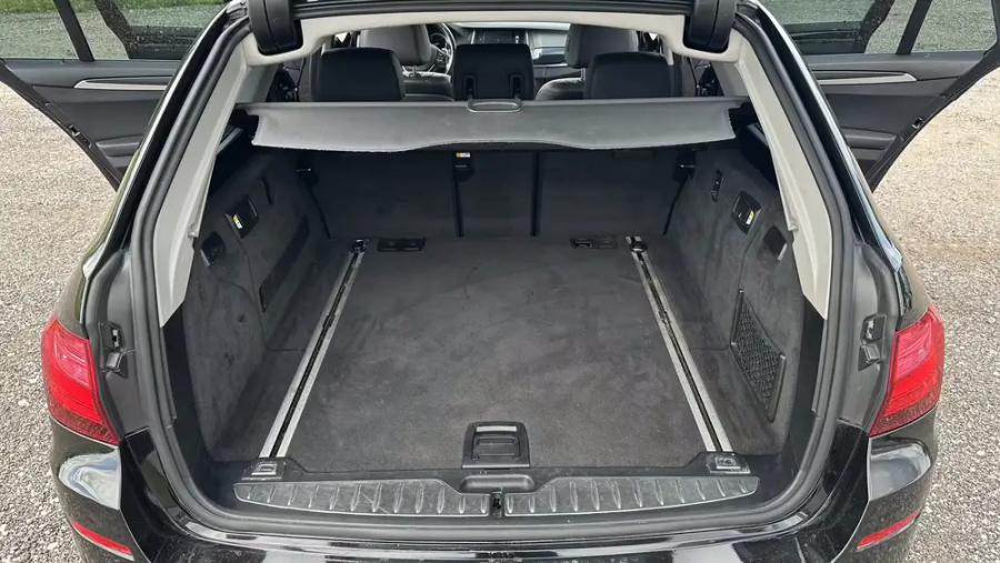 Black BMW 520 2013 in Daugavpils, with an engine capacity of 2.00 L and mileage of 282 thousand km for 9995 €, photo 28 on AUTOMOTO.COM.LV
