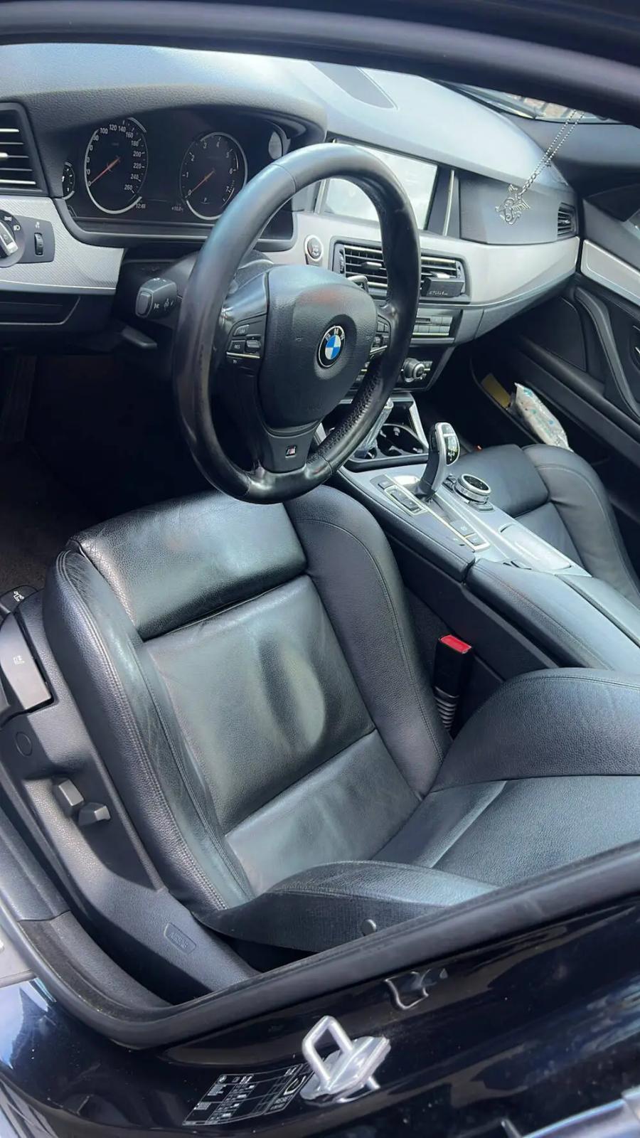 Black BMW 520 2013 in Jurmala, with an engine capacity of 2.00 L and mileage of 286 thousand km for 8995 €, photo 7 on AUTOMOTO.COM.LV