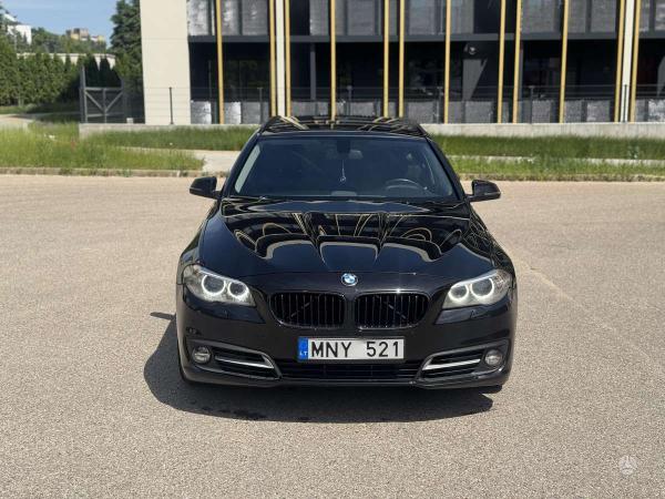 Black BMW 520 2013 in Vilnius, with an engine capacity of 2.00 L and mileage of 299 thousand km for 6750 €, photo 4 on AUTOMOTO.COM.LV