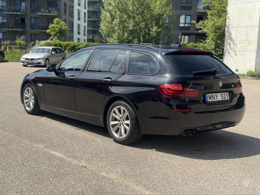 Melns BMW 520 2013 Viļņa, ar dzinēja tilpumu 2.00 L un nobraukumu 299 tūkst. km par 6750 €, foto 9 vietnē AUTOMOTO.COM.LV