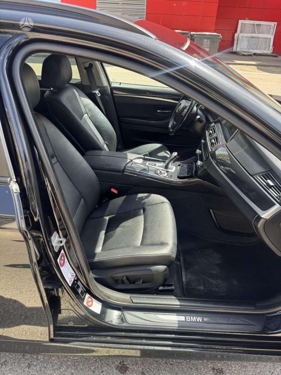 Melns BMW 520 2013 Viļņa, ar dzinēja tilpumu 2.00 L un nobraukumu 299 tūkst. km par 6750 €, foto 12 vietnē AUTOMOTO.COM.LV