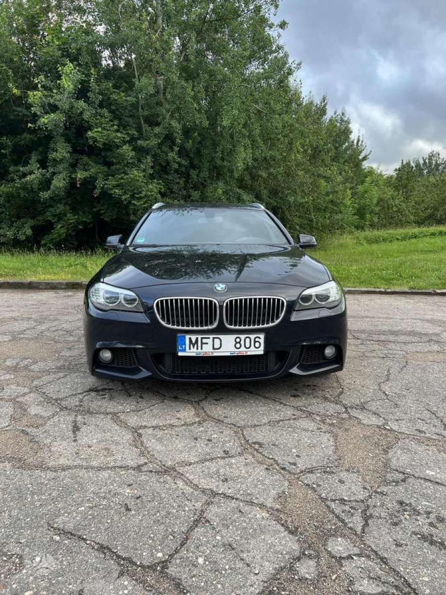 Black BMW 520 2013 in Kaunas, with an engine capacity of 2.00 L and mileage of 378 thousand km for 8300 €, photo 4 on AUTOMOTO.COM.LV