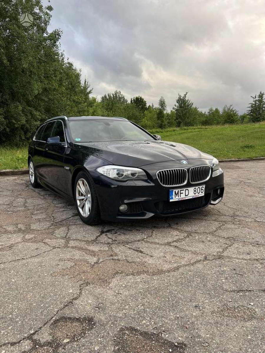 Black BMW 520 2013 in Kaunas, with an engine capacity of 2.00 L and mileage of 378 thousand km for 8300 €, photo 5 on AUTOMOTO.COM.LV