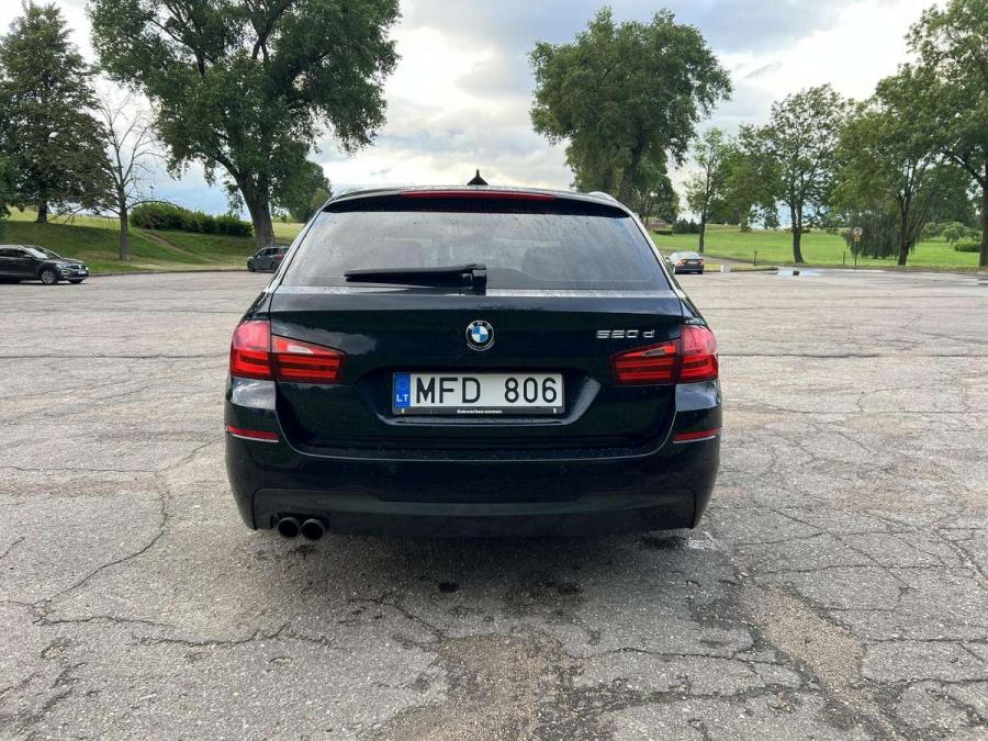 Black BMW 520 2013 in Kaunas, with an engine capacity of 2.00 L and mileage of 378 thousand km for 8300 €, photo 9 on AUTOMOTO.COM.LV