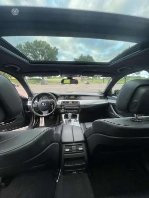 Black BMW 520 2013 in Kaunas, with an engine capacity of 2.00 L and mileage of 378 thousand km for 8300 €, photo 15 on AUTOMOTO.COM.LV