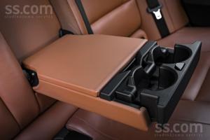 Black BMW 520 2013 in Riga, with an engine capacity of 2.00 L and mileage of 215 thousand km for 10750 €, photo 15 on AUTOMOTO.COM.LV