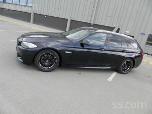 Black BMW 520 2013 in Bauska, with an engine capacity of 2.00 L and mileage of 342 thousand km for 9995 €, photo 7 on AUTOMOTO.COM.LV