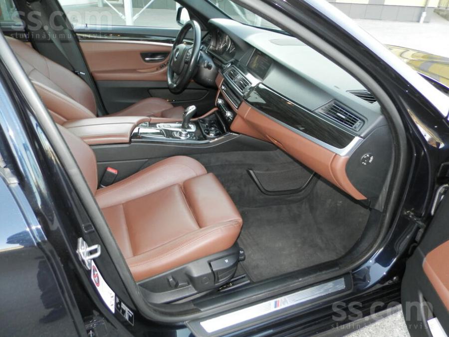 Black BMW 520 2013 in Bauska, with an engine capacity of 2.00 L and mileage of 342 thousand km for 9995 €, photo 13 on AUTOMOTO.COM.LV