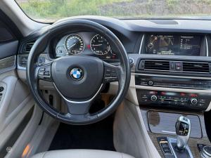 Melns BMW 520 2013 Viļņa, ar dzinēja tilpumu 2.00 L un nobraukumu 203 tūkst. km par 8900 €, foto 12 vietnē AUTOMOTO.COM.LV