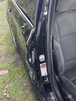 Melns BMW 520 2013 Kauņa, ar dzinēja tilpumu 2.00 L un nobraukumu 298 tūkst. km par 8790 €, foto 6 vietnē AUTOMOTO.COM.LV