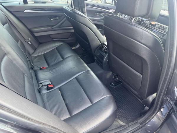 Melns BMW 520 2013 Kauņa, ar dzinēja tilpumu 2.00 L un nobraukumu 280 tūkst. km par 6900 €, foto 8 vietnē AUTOMOTO.COM.LV