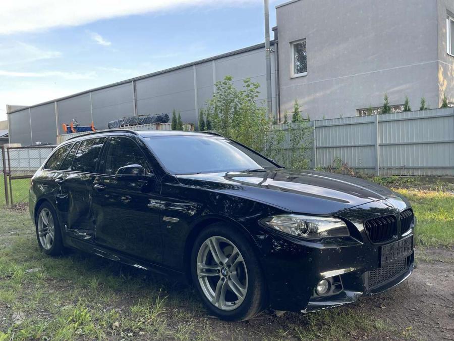 Melns BMW 520 2013 Kauņa, ar dzinēja tilpumu 2.00 L un nobraukumu 298 tūkst. km par 7990 €, foto 1 vietnē AUTOMOTO.COM.LV
