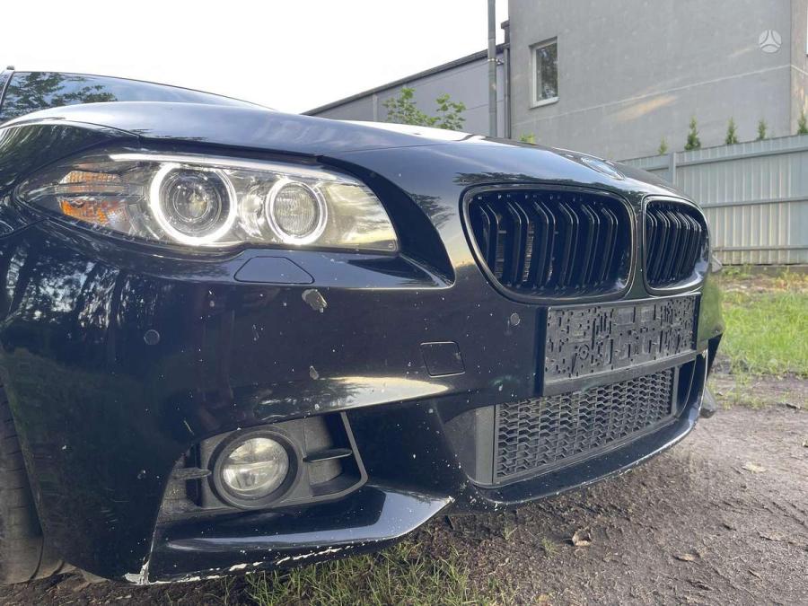 Melns BMW 520 2013 Kauņa, ar dzinēja tilpumu 2.00 L un nobraukumu 298 tūkst. km par 7990 €, foto 10 vietnē AUTOMOTO.COM.LV