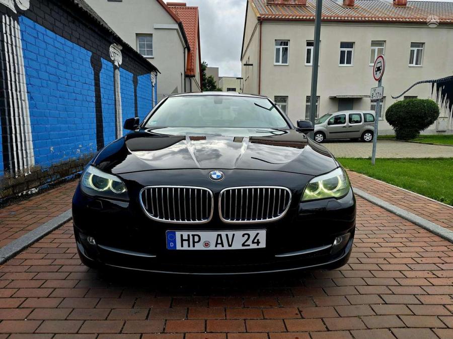 Melns BMW 520 2013 Marijampole, ar dzinēja tilpumu 2.00 L un nobraukumu 327 tūkst. km par 6999 €, foto 4 vietnē AUTOMOTO.COM.LV