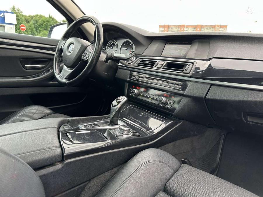 Melns BMW 520 2013 Klaipėda, ar dzinēja tilpumu 2.00 L un nobraukumu 340 tūkst. km par 5999 €, foto 27 vietnē AUTOMOTO.COM.LV