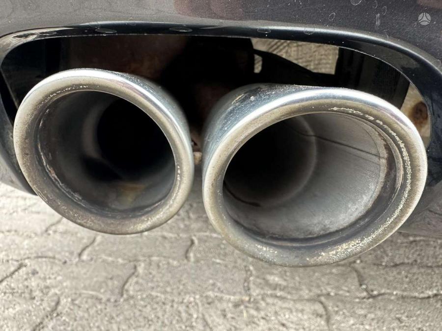 Melns BMW 520 2013 Klaipėda, ar dzinēja tilpumu 2.00 L un nobraukumu 340 tūkst. km par 5999 €, foto 36 vietnē AUTOMOTO.COM.LV