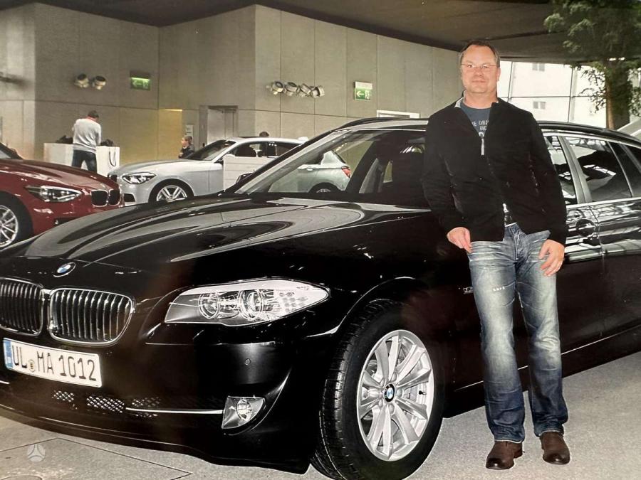 Melns BMW 520 2013 Klaipėda, ar dzinēja tilpumu 2.00 L un nobraukumu 340 tūkst. km par 5999 €, foto 37 vietnē AUTOMOTO.COM.LV