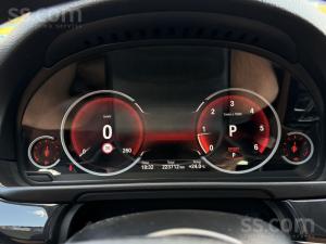 Black BMW 520 2013 in Riga, with an engine capacity of 2.00 L and mileage of 224 thousand km for 9400 €, photo 13 on AUTOMOTO.COM.LV