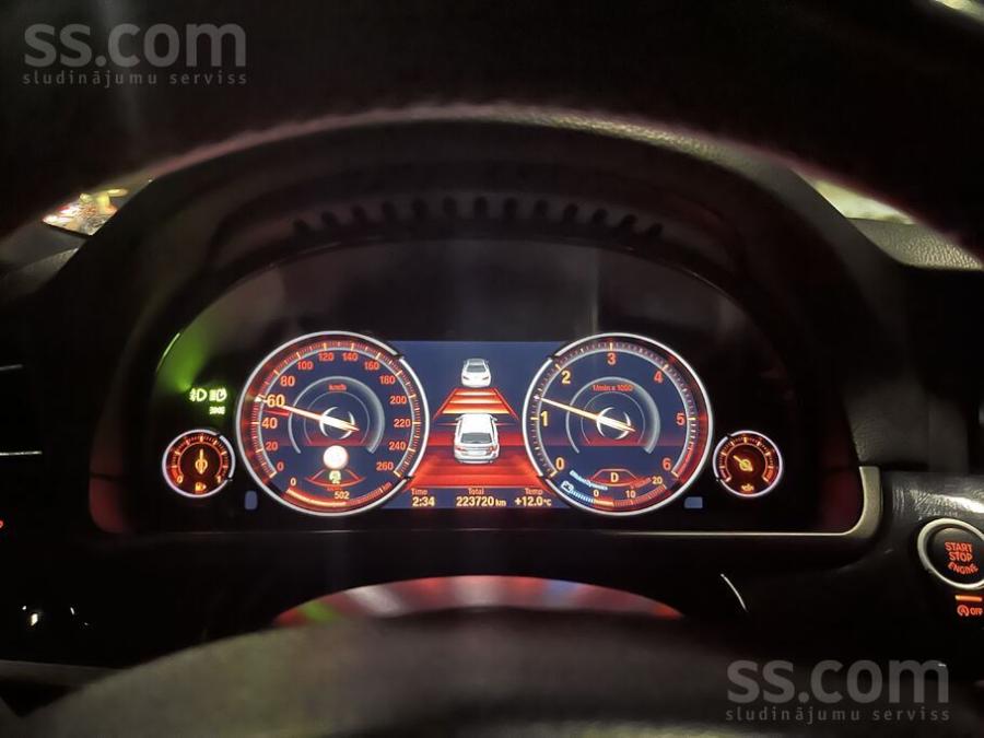 Black BMW 520 2013 in Riga, with an engine capacity of 2.00 L and mileage of 224 thousand km for 9400 €, photo 15 on AUTOMOTO.COM.LV