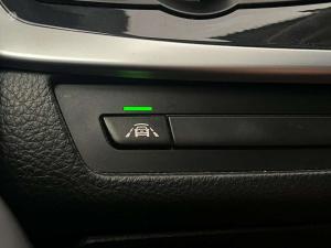 Black BMW 520 2013 in Kaunas, with an engine capacity of 2.00 L and mileage of 306 thousand km for 9999 €, photo 21 on AUTOMOTO.COM.LV