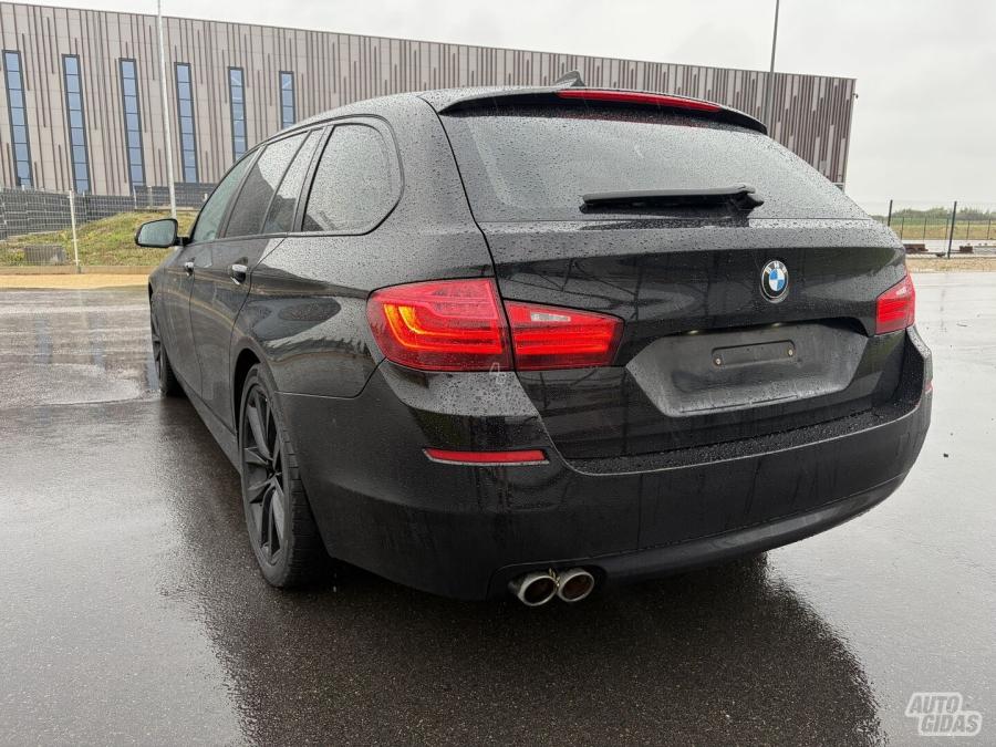 Melns BMW 520 2013 Kauņa, ar dzinēja tilpumu 2.00 L un nobraukumu 304 tūkst. km par 7390 €, foto 14 vietnē AUTOMOTO.COM.LV