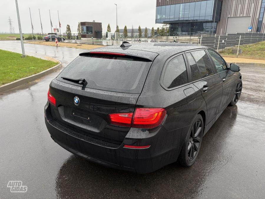 Melns BMW 520 2013 Kauņa, ar dzinēja tilpumu 2.00 L un nobraukumu 304 tūkst. km par 7390 €, foto 17 vietnē AUTOMOTO.COM.LV