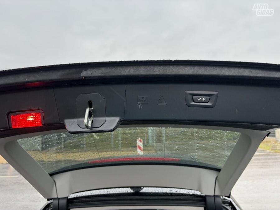 Melns BMW 520 2013 Kauņa, ar dzinēja tilpumu 2.00 L un nobraukumu 304 tūkst. km par 7390 €, foto 19 vietnē AUTOMOTO.COM.LV