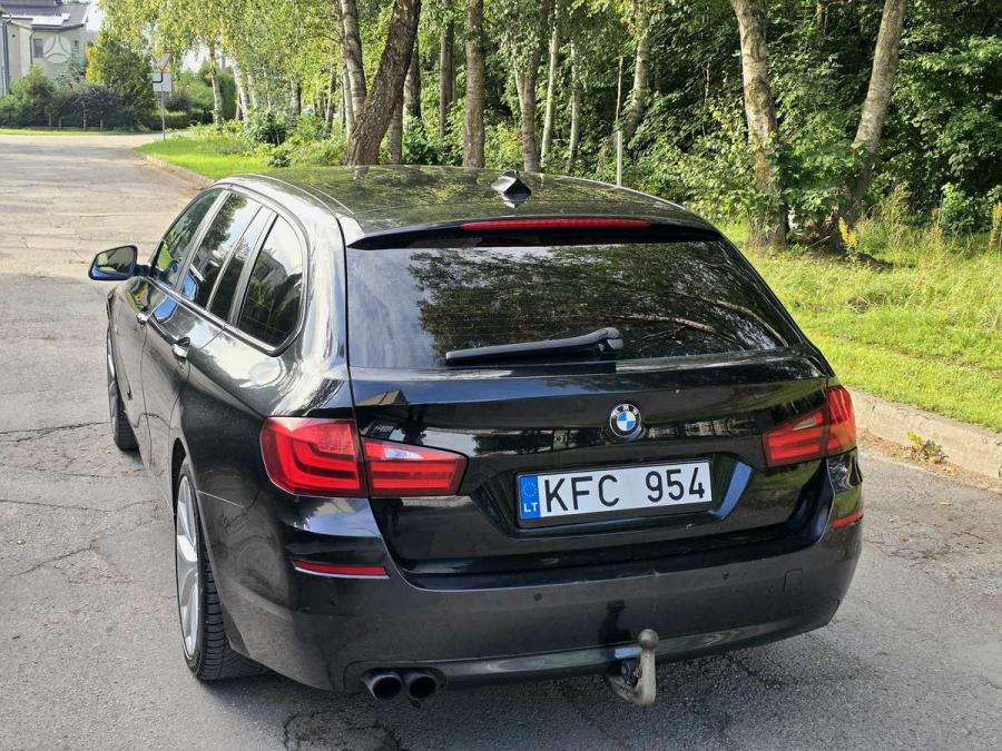 Black BMW 520 2013 in Radviliskis, with an engine capacity of 2.00 L and mileage of 362 thousand km for 6400 €, photo 5 on AUTOMOTO.COM.LV