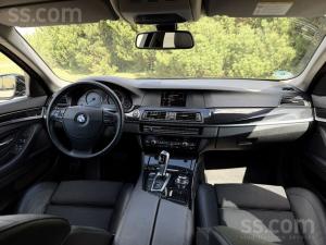 Melns BMW 520 2013 Talsi, ar dzinēja tilpumu 2.00 L un nobraukumu 0 tūkst. km par 7390 €, foto 10 vietnē AUTOMOTO.COM.LV