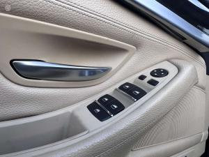 Melns BMW 520 2013 Kaišiadorys, ar dzinēja tilpumu 2.00 L un nobraukumu 276 tūkst. km par 7650 €, foto 17 vietnē AUTOMOTO.COM.LV