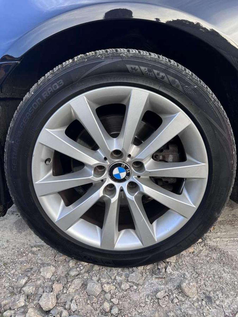 Melns BMW 520 2013 Kaišiadorys, ar dzinēja tilpumu 2.00 L un nobraukumu 276 tūkst. km par 7650 €, foto 37 vietnē AUTOMOTO.COM.LV