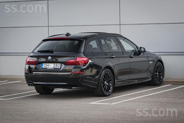 BMW 520 2013 in Riga on AUTOMOTO.COM.LV Black BMW 520 2013 in Riga, with an engine capacity of 2.00 L and mileage of 215 thousand km for 10200 €, photo 5 on AUTOMOTO.COM.LV