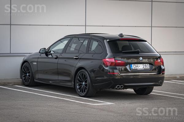 BMW 520 2013 in Riga on AUTOMOTO.COM.LV Black BMW 520 2013 in Riga, with an engine capacity of 2.00 L and mileage of 215 thousand km for 10200 €, photo 7 on AUTOMOTO.COM.LV