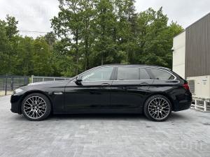 Black BMW 520 2014 in Riga, with an engine capacity of 2.00 L and mileage of 352 thousand km for 10000 €, photo 5 on AUTOMOTO.COM.LV