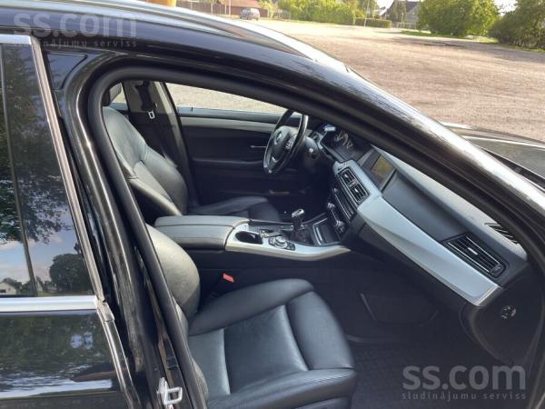 Melns BMW 520 2014 Saldus, ar dzinēja tilpumu 2.00 L un nobraukumu 203 tūkst. km par 9250 €, foto 7 vietnē AUTOMOTO.COM.LV